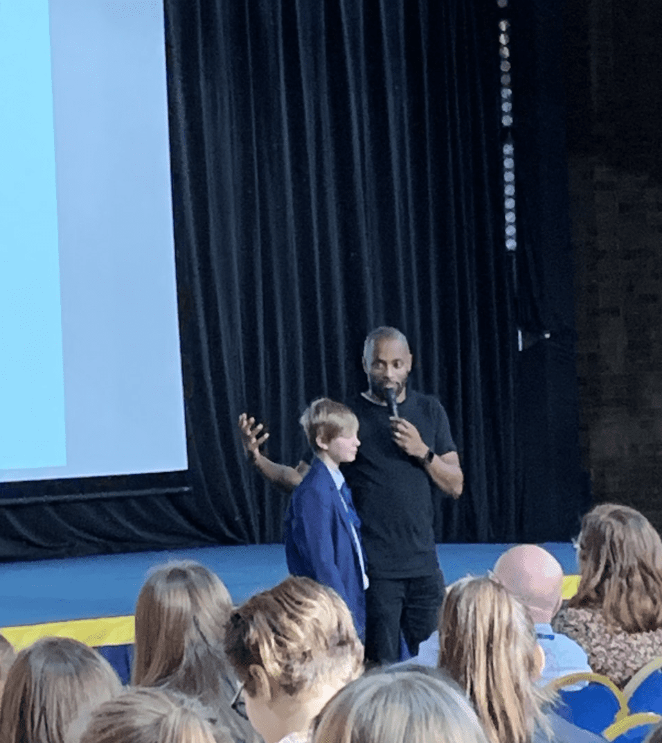 Students take part in choir workshop with Mark De Lisser - Queen ...