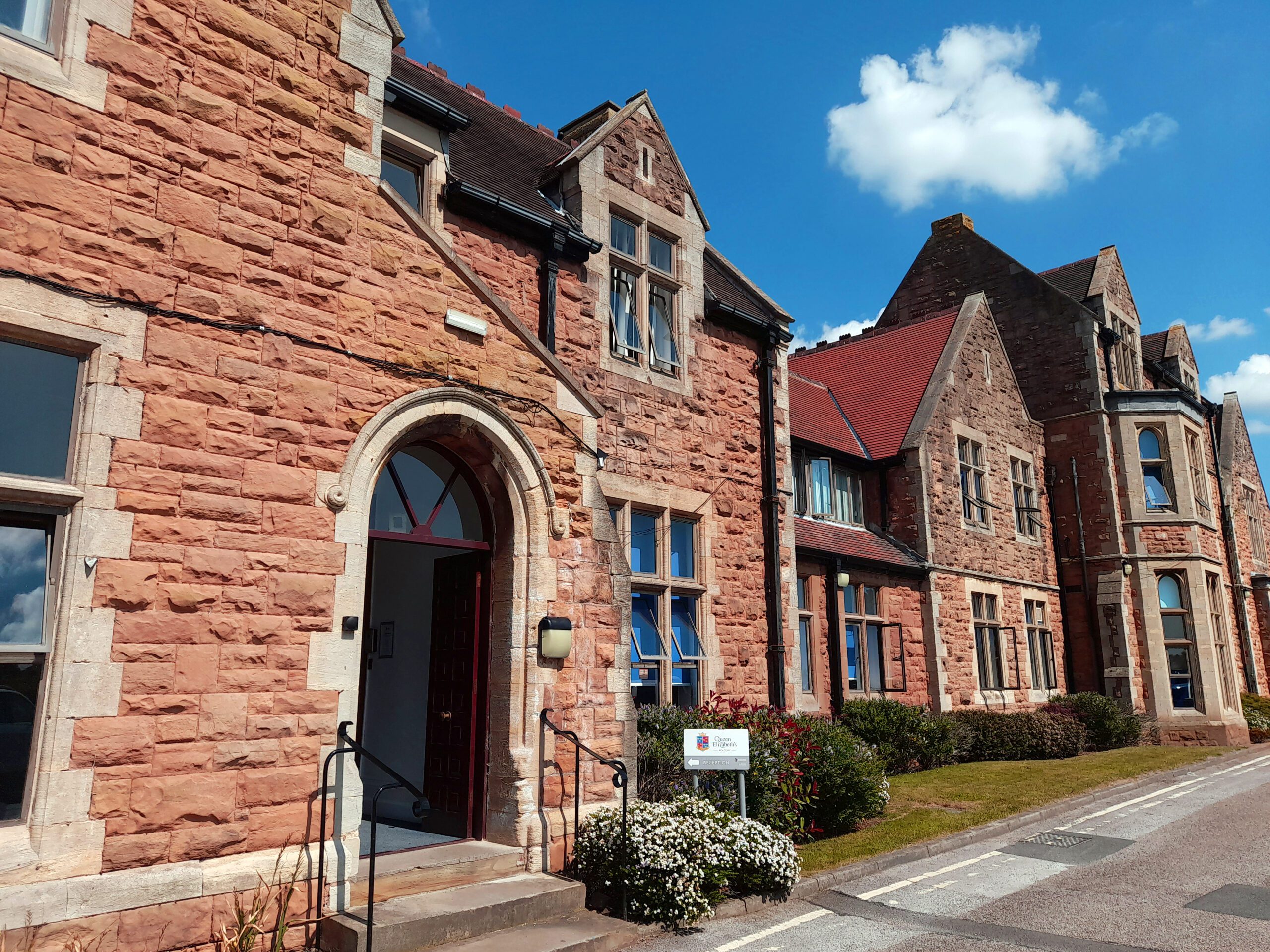 Home - Queen Elizabeth’s Academy