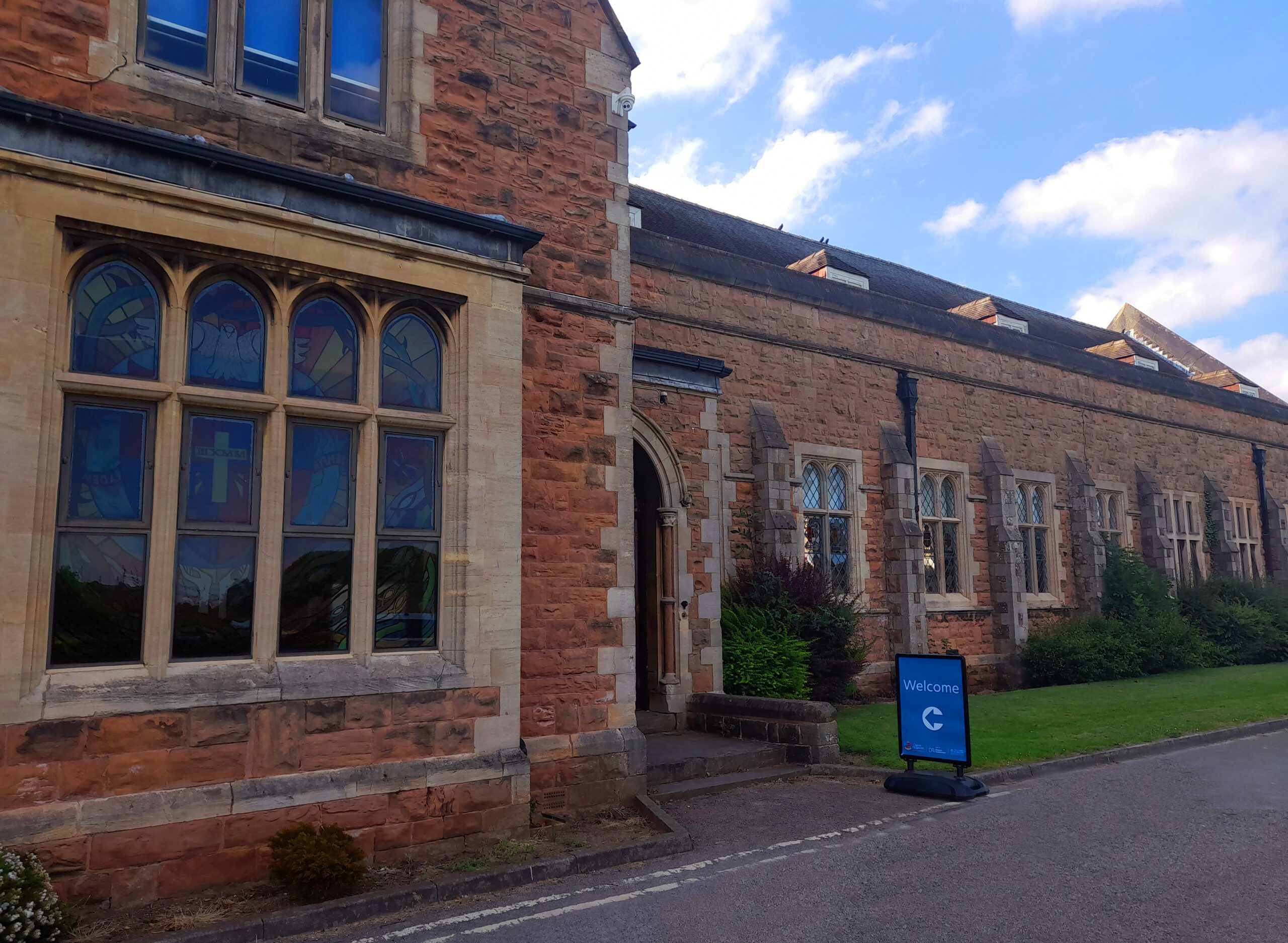 Welcome to QEA - Queen Elizabeth’s Academy