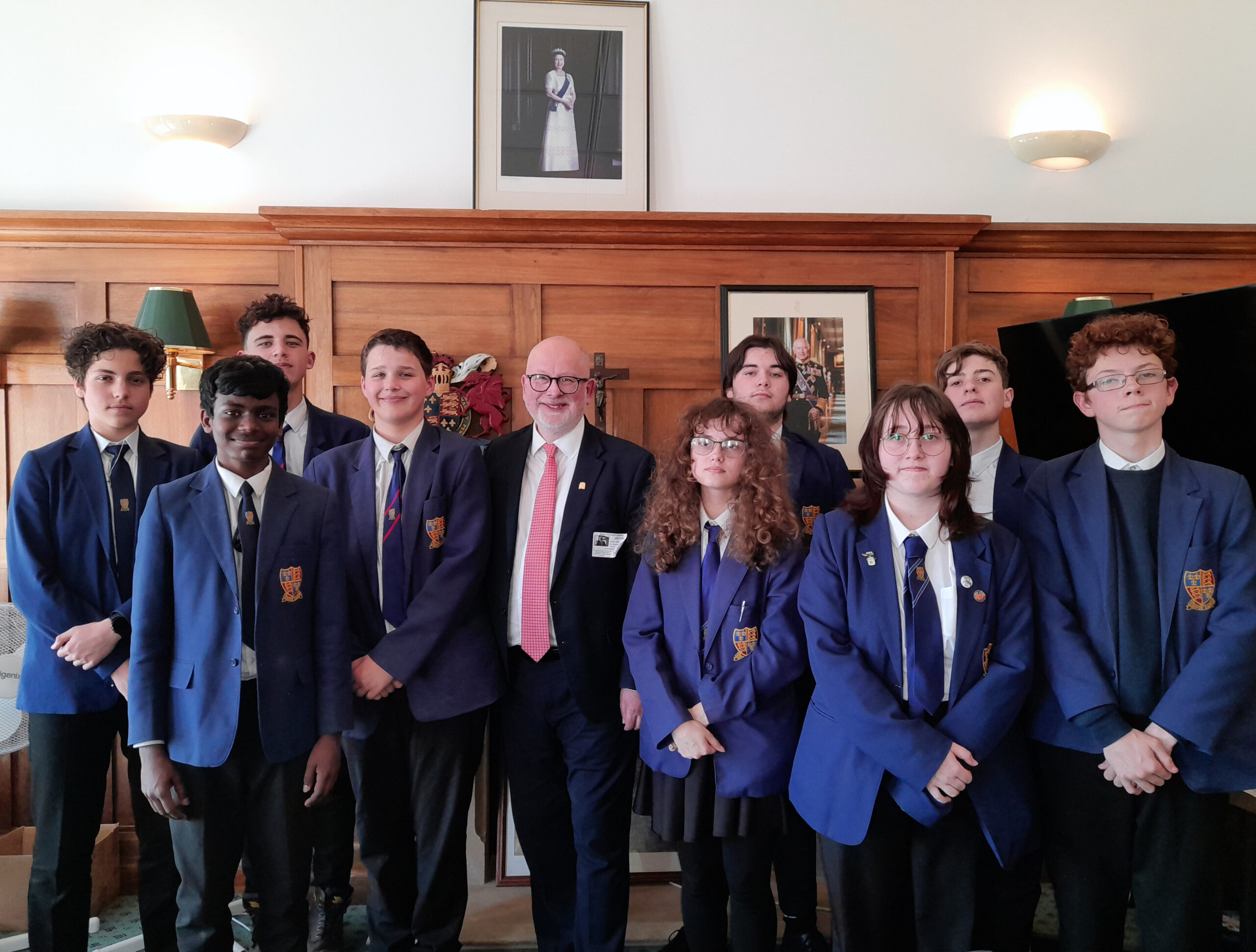 QEA Academic Scholars meet MP Steve Yemm - Queen Elizabeth’s Academy