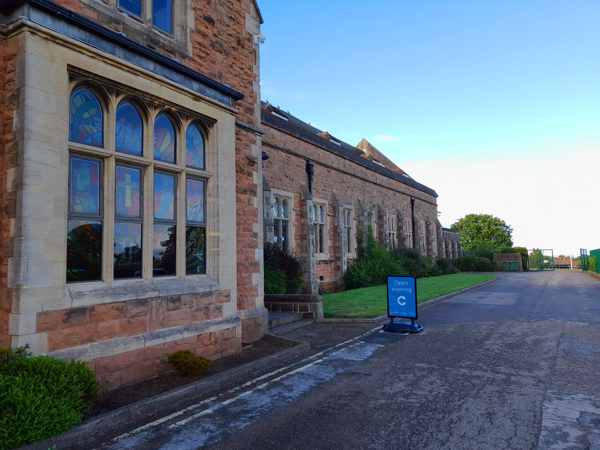 Home - Queen Elizabeth’s Academy